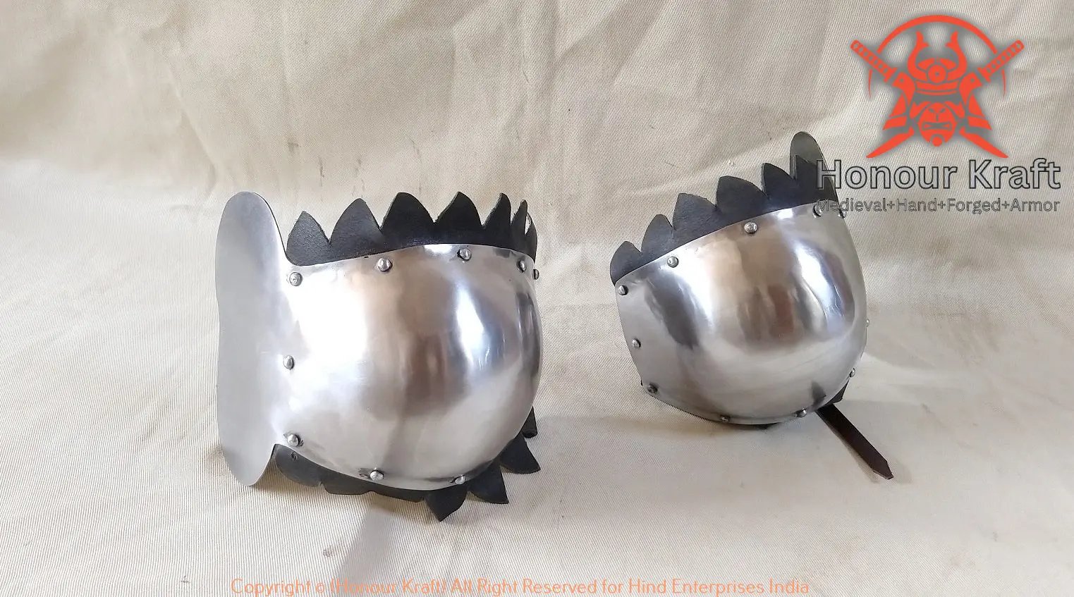 Medieval Simple Knee Cops Armor Type 1 — Honour Kraft