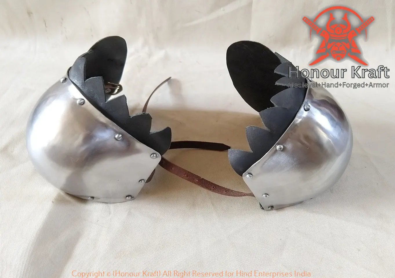 Medieval Simple Knee Cops Armor Type 1 — Honour Kraft